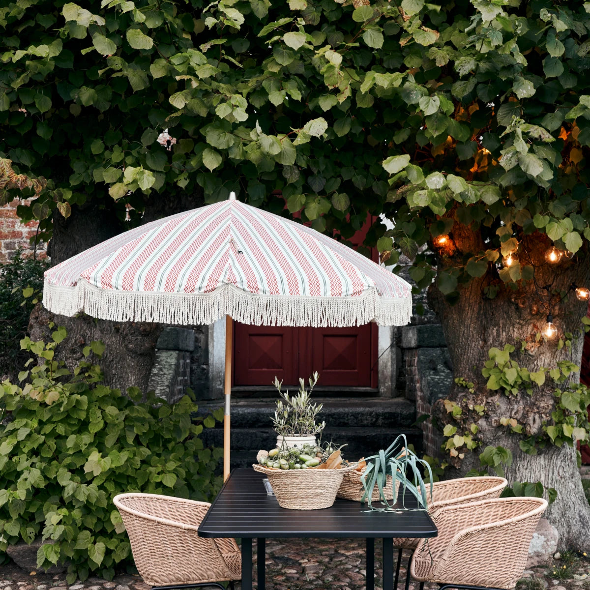 Beach umbrella, HDUmbra, Red, Green – Housedoctor.com